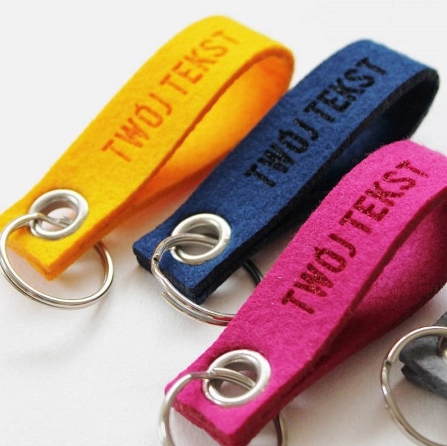 Metal Ring Felt Key Chain - MRFK-001 | www.mcmspecialties.com